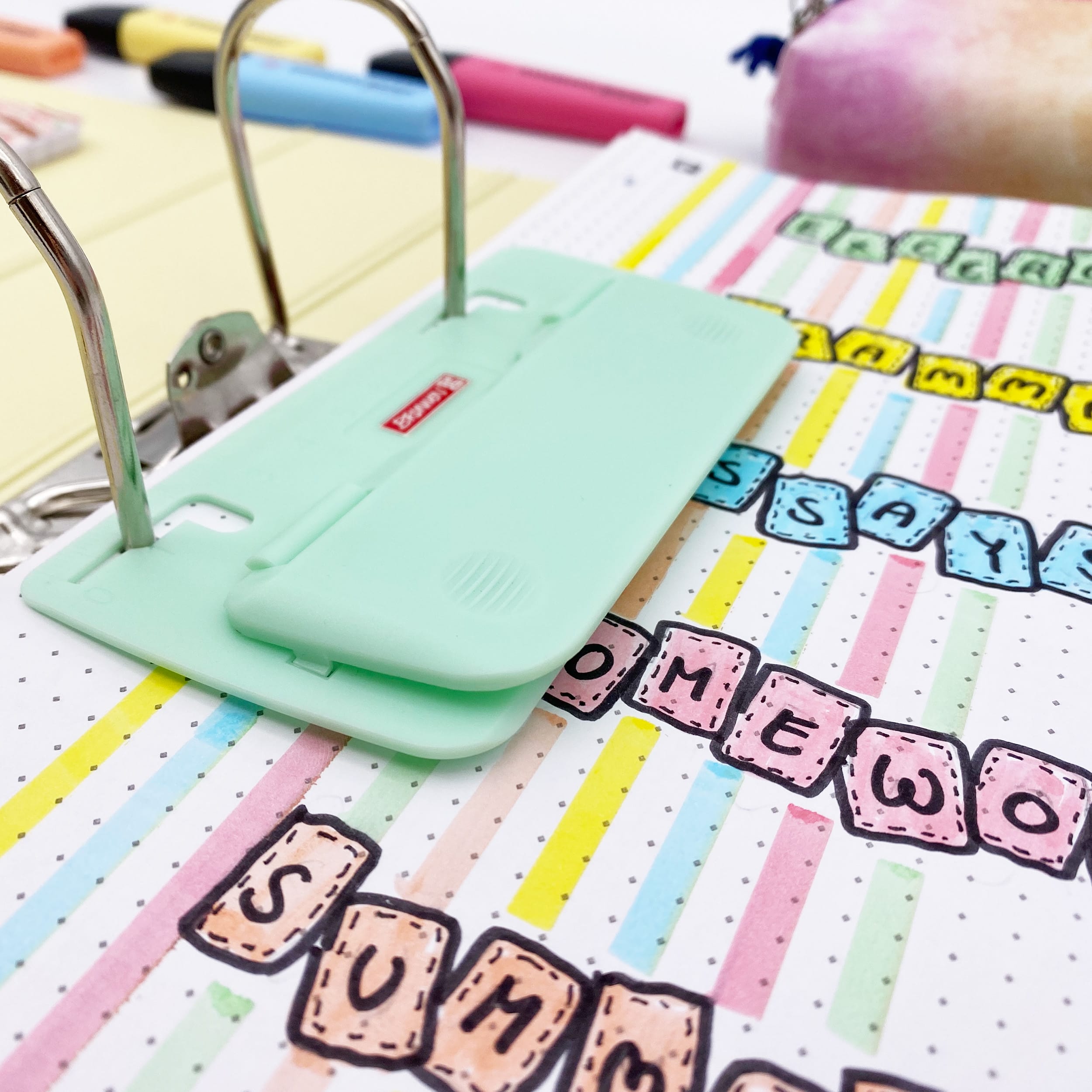 BRUNNEN Abheftbarer Locher für Ordner Mint